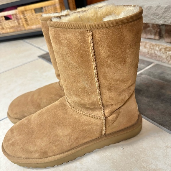 UGG | Shoes | Uggs Classic Short Size 1 Chestnut | Poshmark